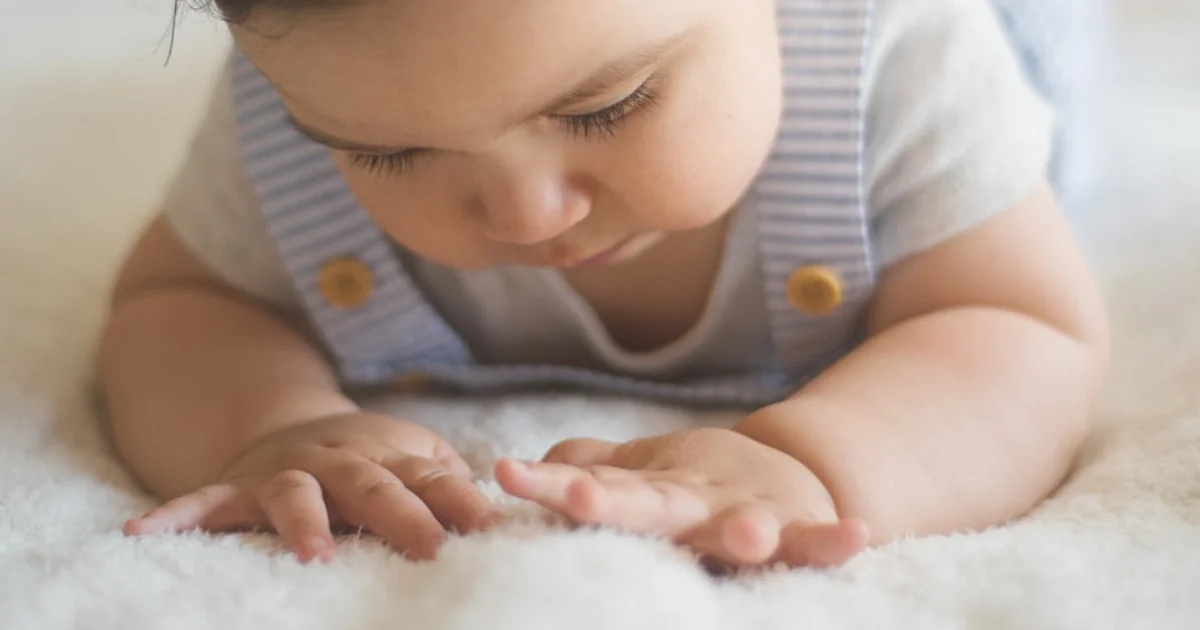 Baby Developmental Milestones Chart: Month by Month (0–24 Months ...